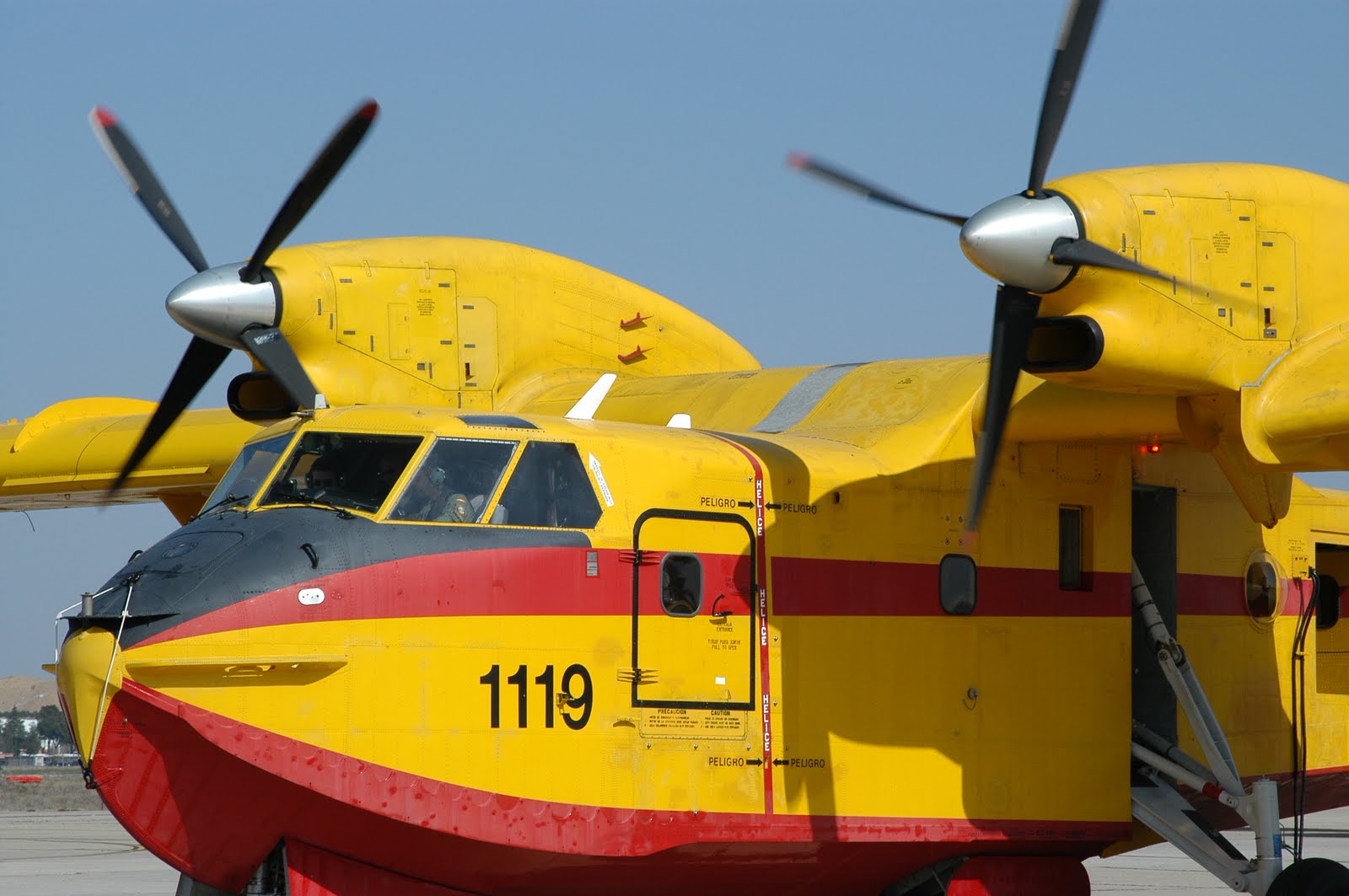 * El sitio de "jactres" *: Canadair CL 415 - Grupo 43 del E.d.A. "Apaga ...