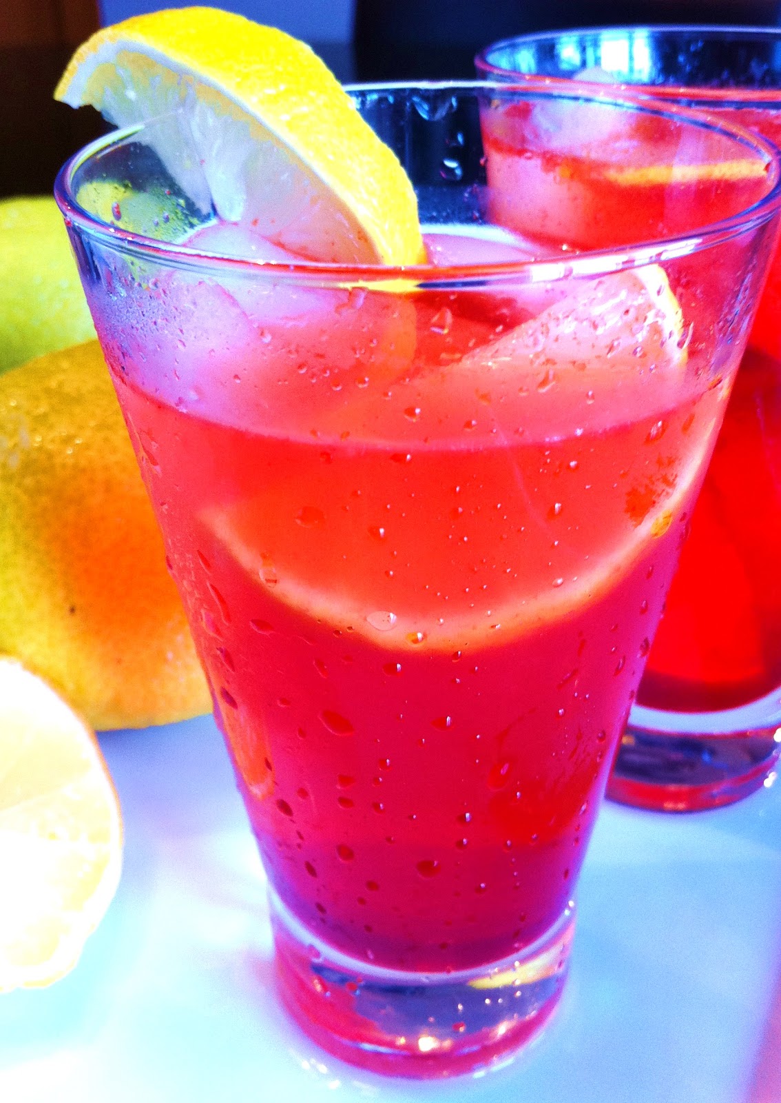 Cooking The Amazing: STRAWBERRY LEMONADE