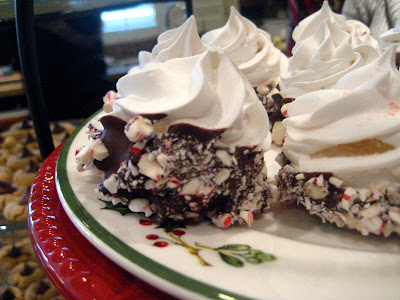 Carly's Kitchen: Cousins Cookie Exchange: Lucious Layer Bars...mmmmm....