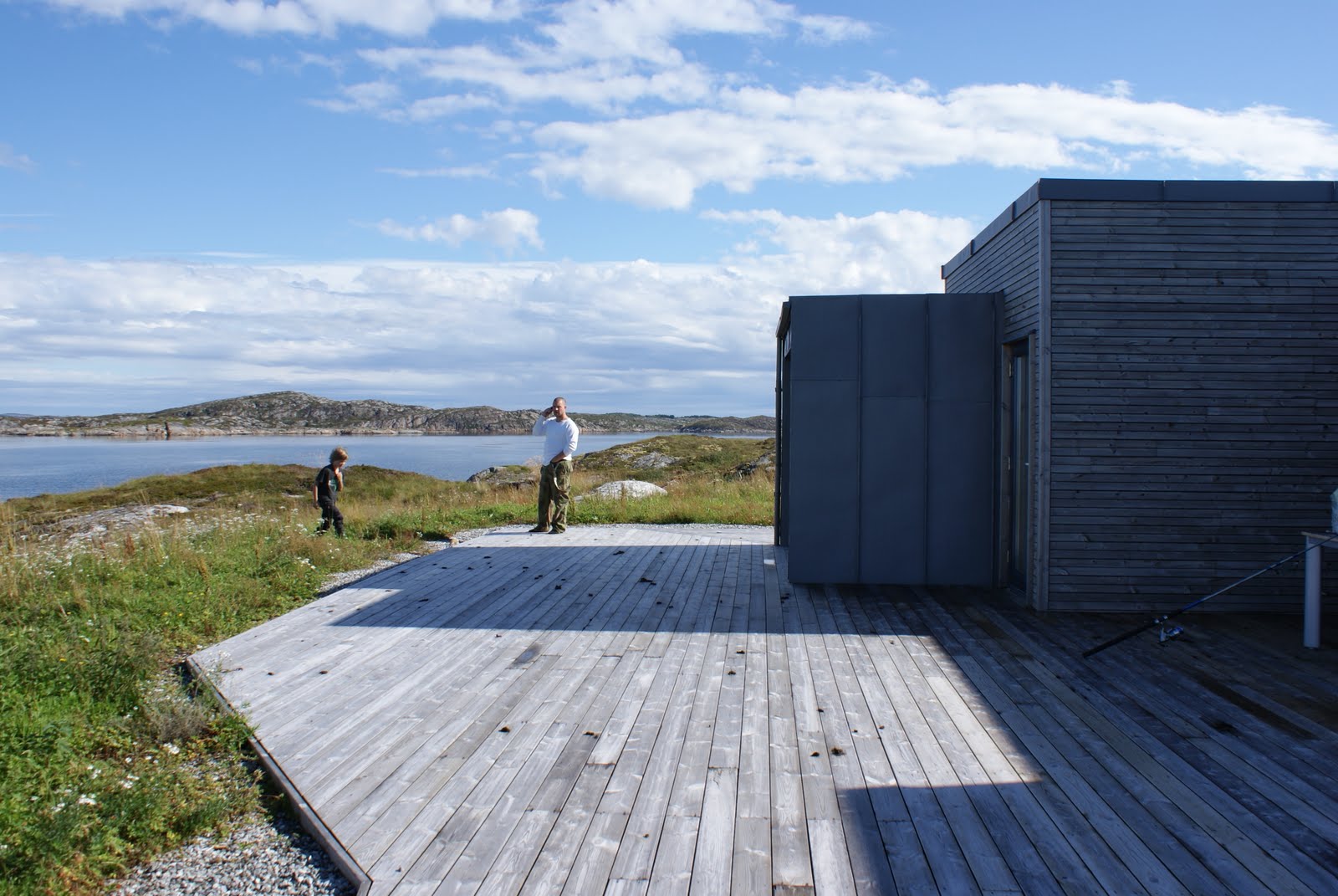 konvallhaugen: Funkis-hytte ved havet