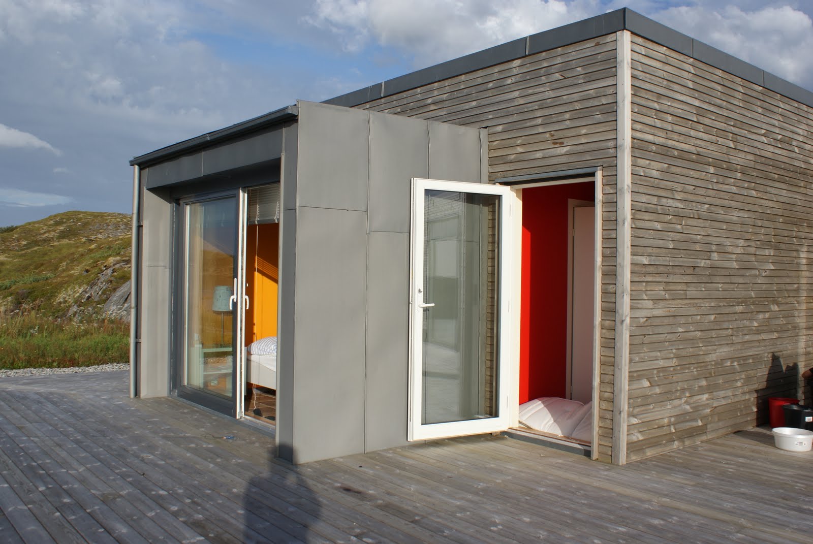 konvallhaugen: Funkis-hytte ved havet