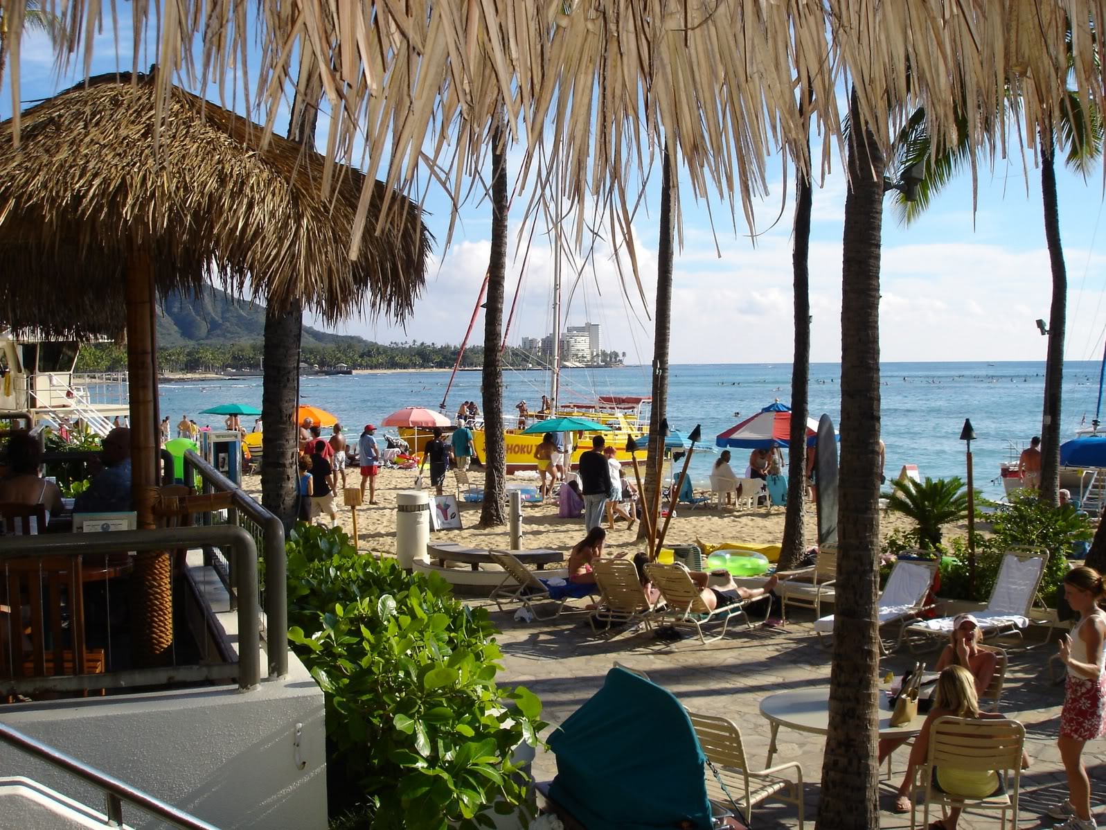 Pickled Pirate!: Hawaii Bars