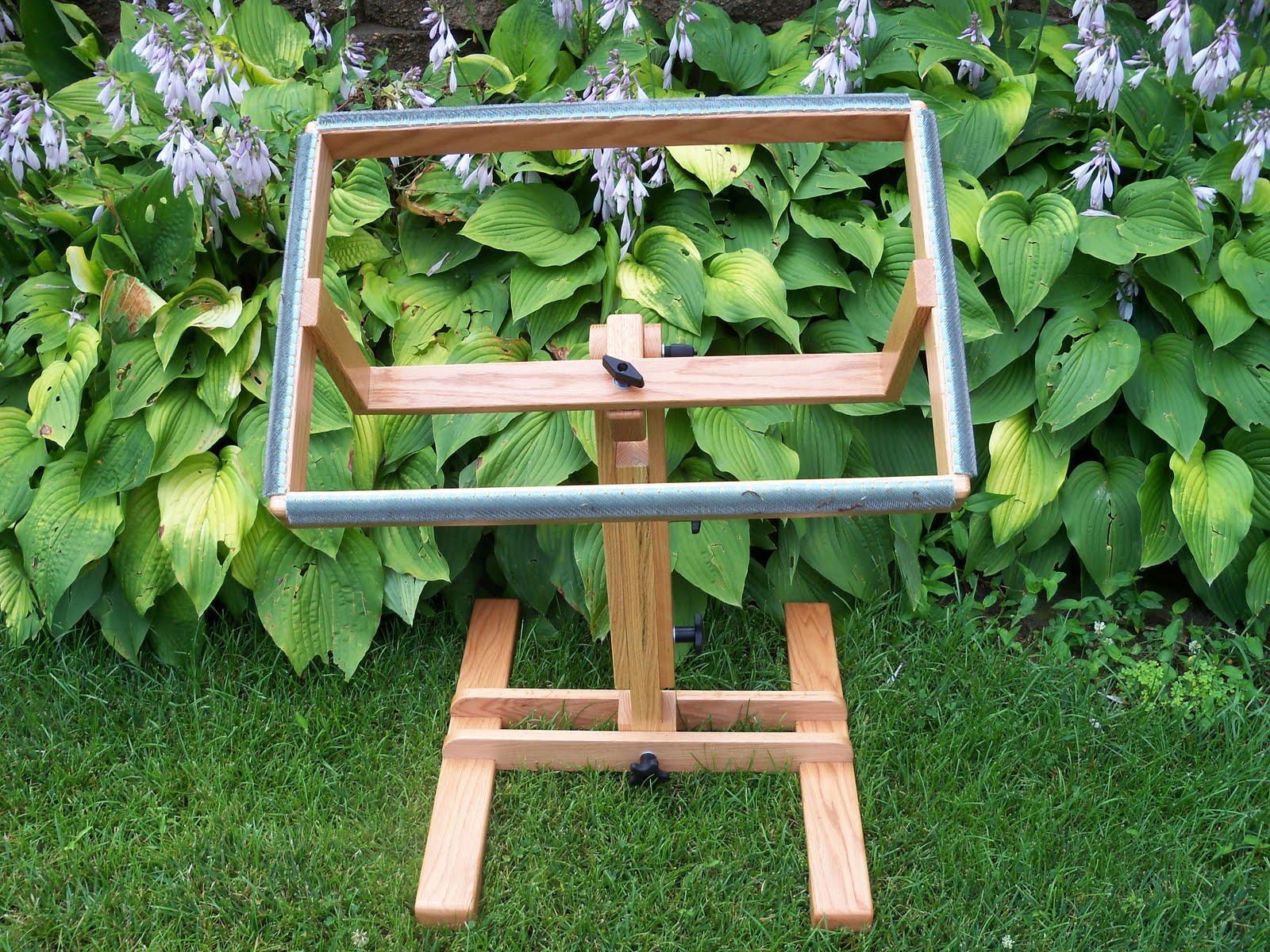 The Pinkeep Rug Hooking Floor Stand At Last