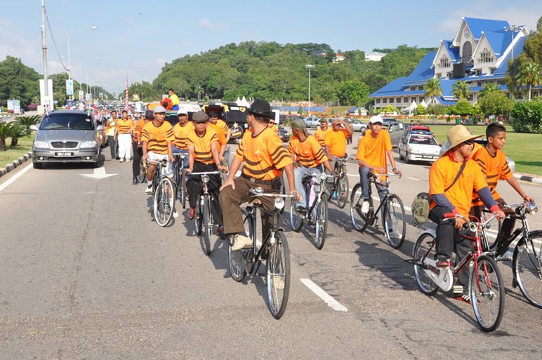 Basikal Melaka: Larian Baton SUKMA XIII - DUN Bukit Baru diceriakan ...