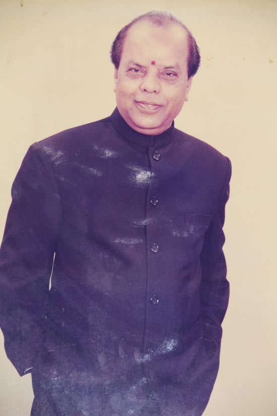 Celebs Pays Last Respects to SS Chandran