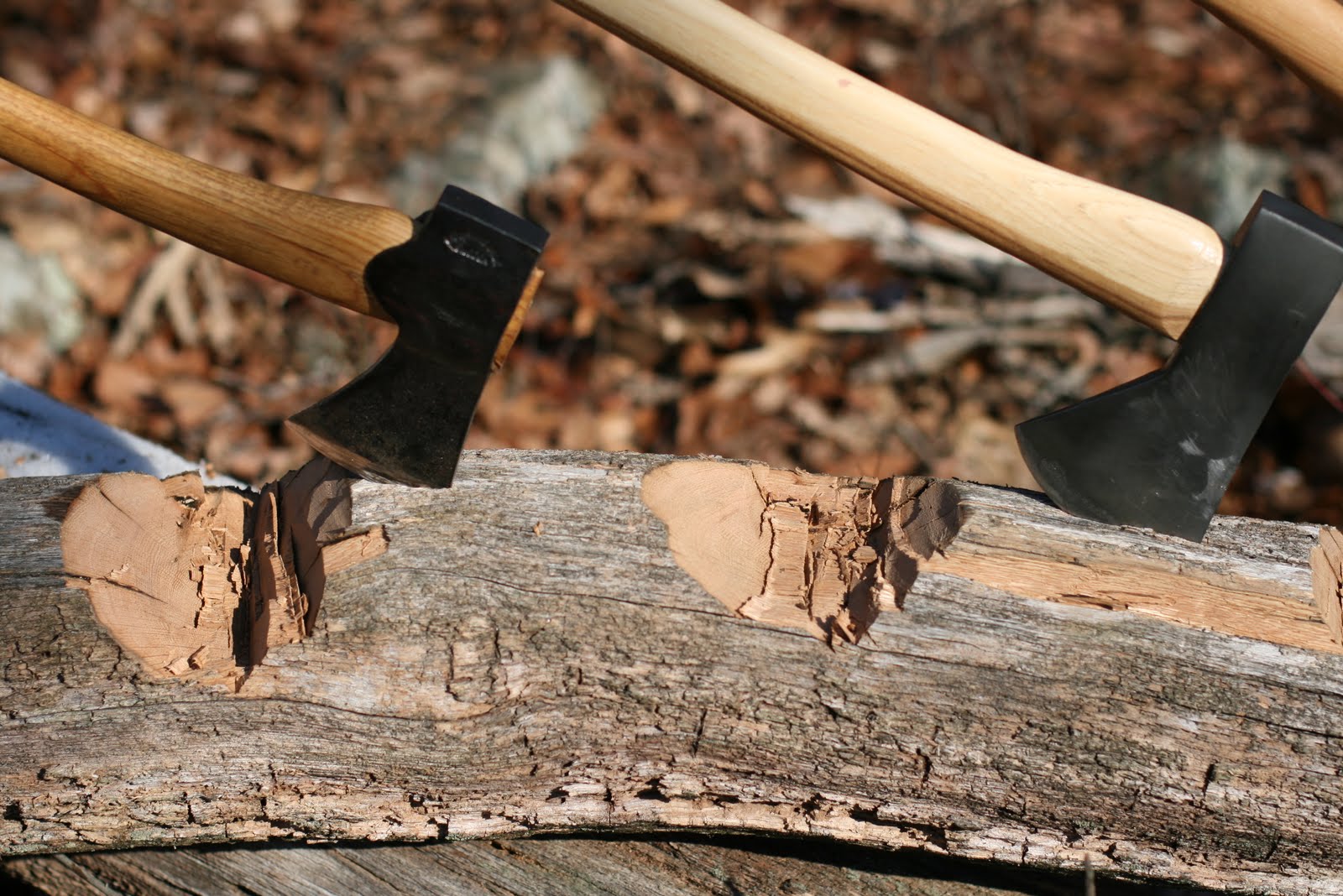 Wood Trekker: Snow & Nealley Hudson Bay Axe Review