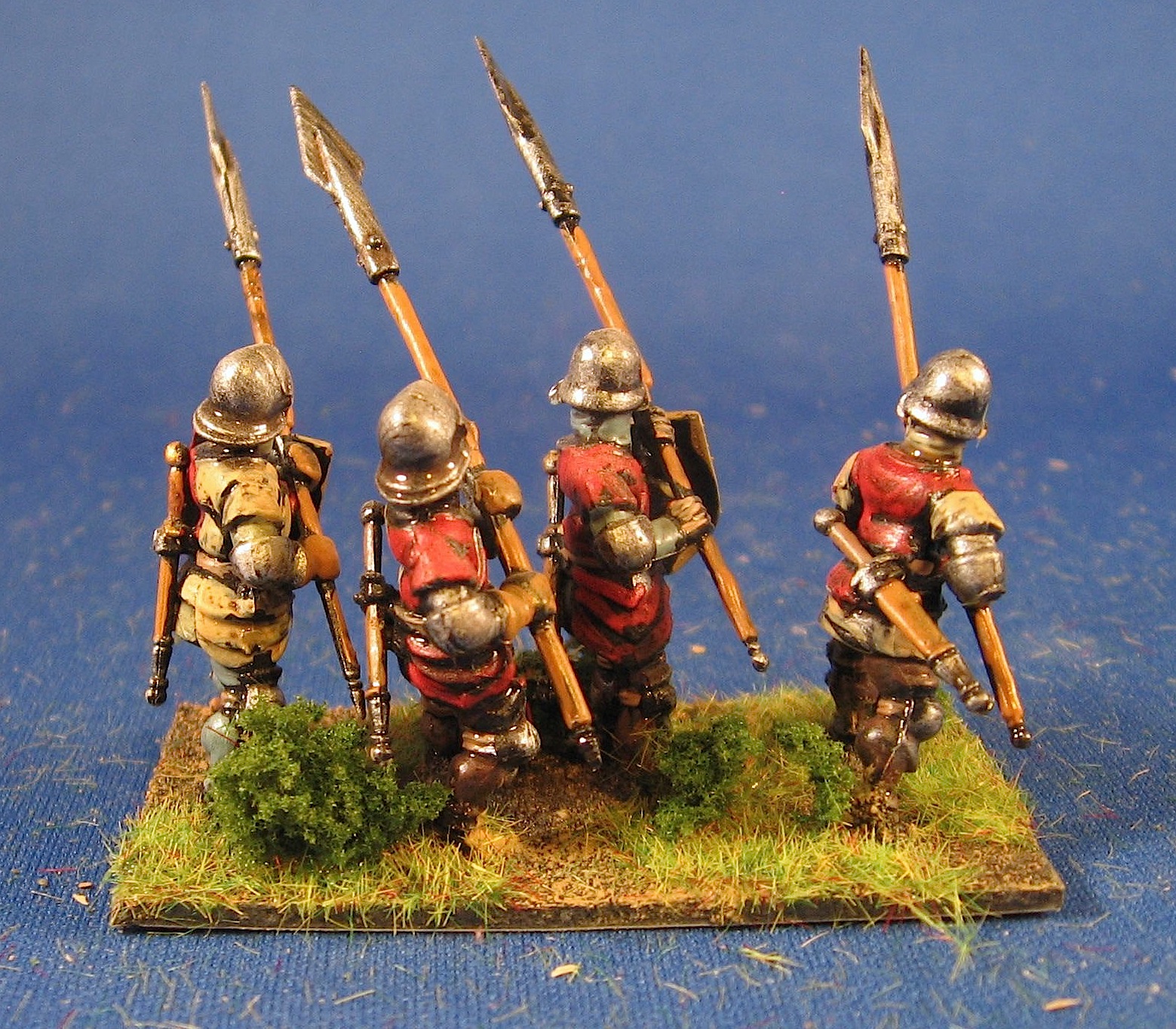 Bob's Miniature Wargaming Blog: 28mm Medievals