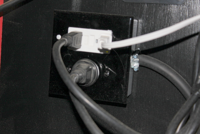 Wiring the SawStop and Router Wing ~ Half-Inch Shy