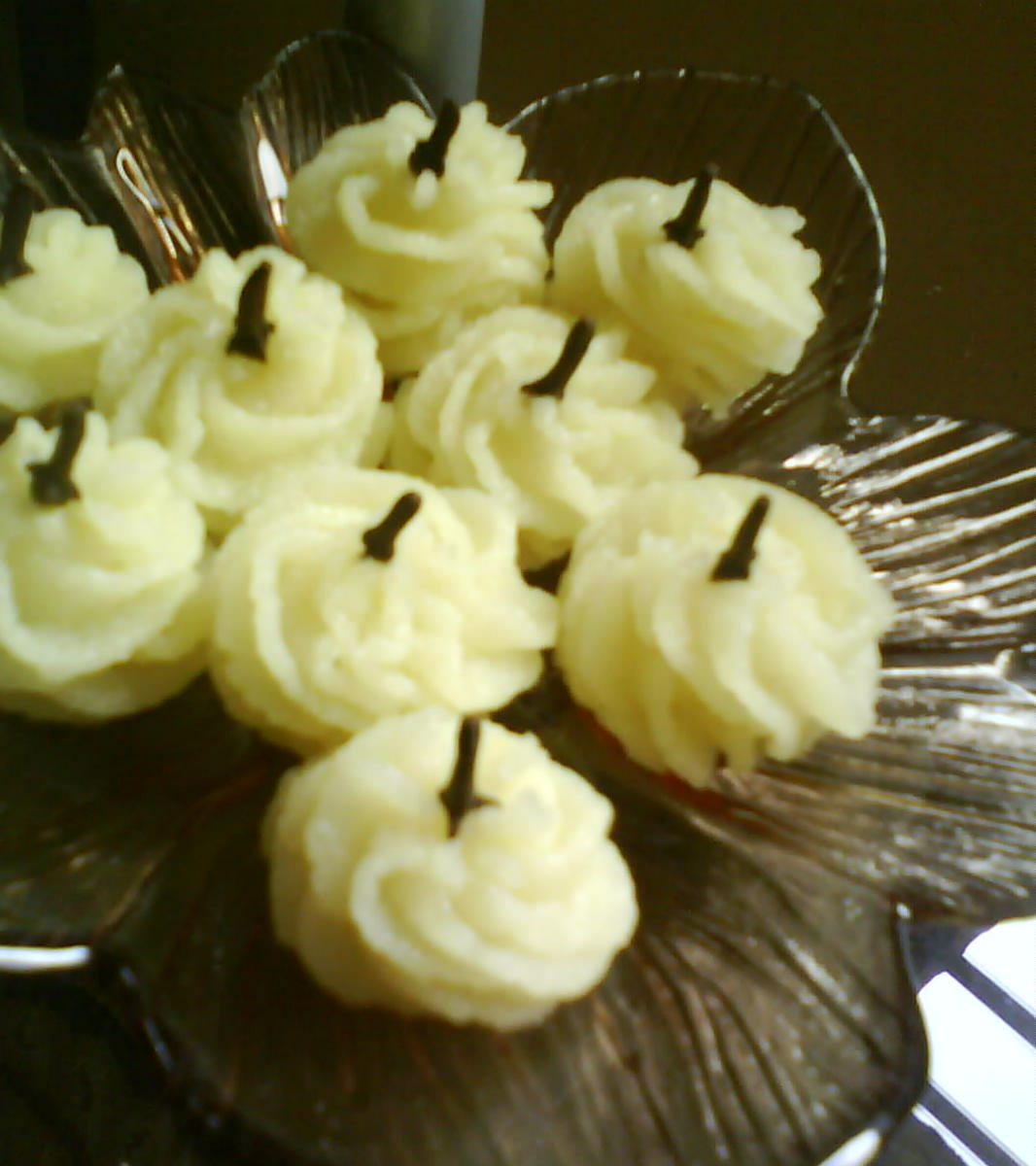 Menu: Kuih Putih Telor/Taik Itik