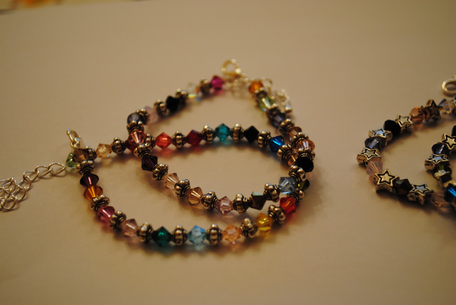 Abalorios De Cristal De Swarovski: Pulseras***