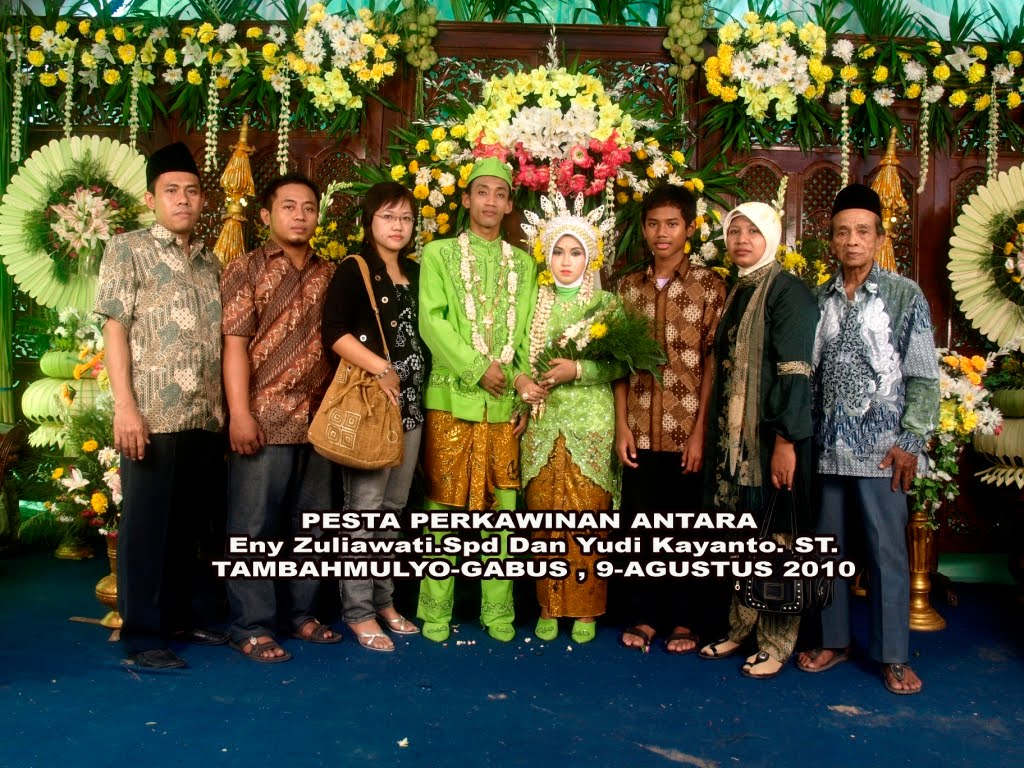 HAND PAINTED ART- BATIK - INDONESIA: BATIK AND THE JAVANESE WEDDING