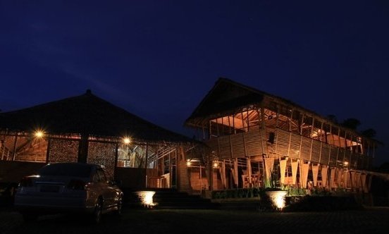 fine dining area: Amboja Herb Garden Yogyakarta Indonesia