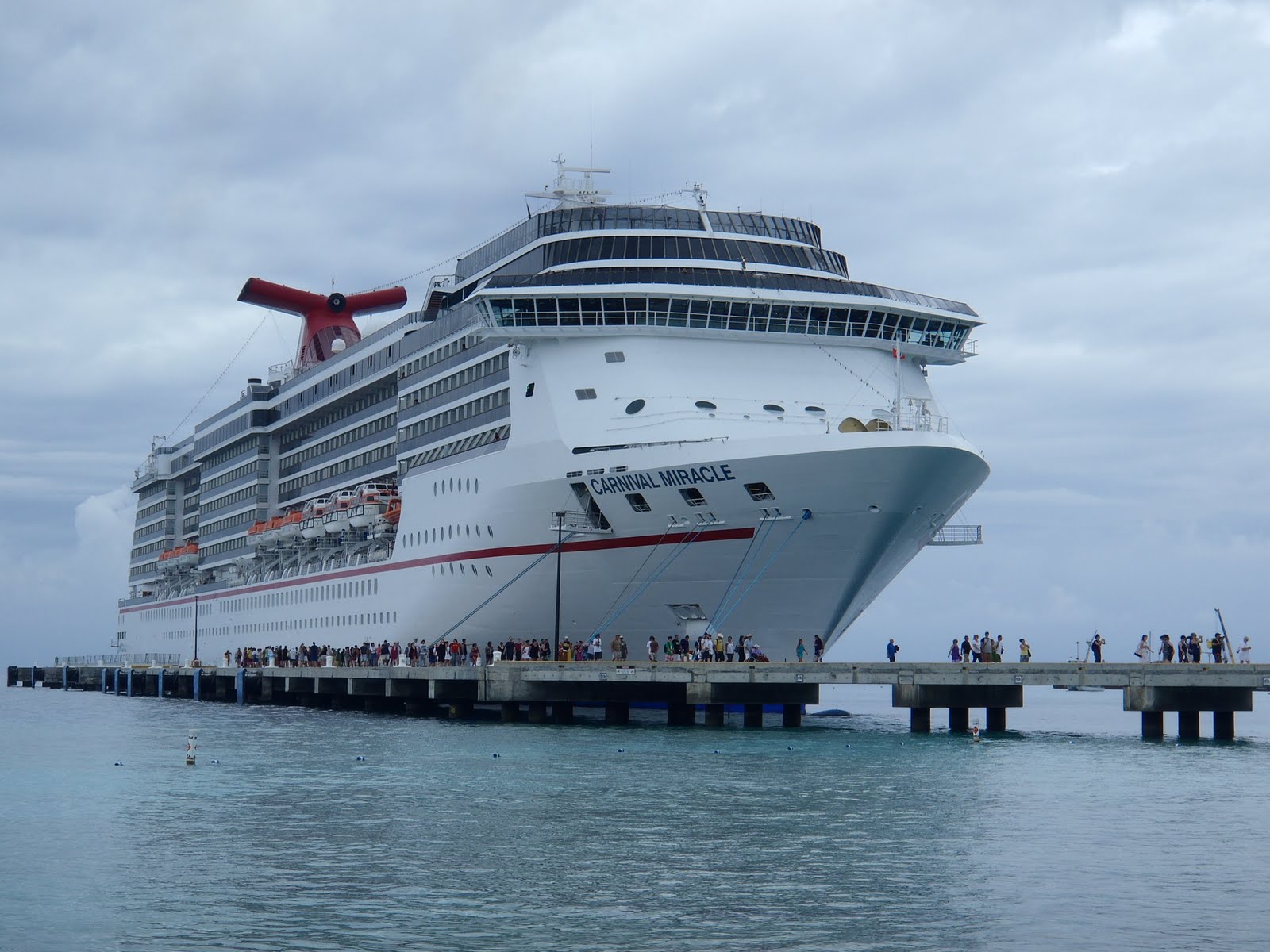 from Sassi, who lived it...: Tour Inside the Carnival Miracle Cruise Ship!