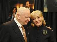 Media dis&dat: Bob Smithdas, deaf-blind role model, retires