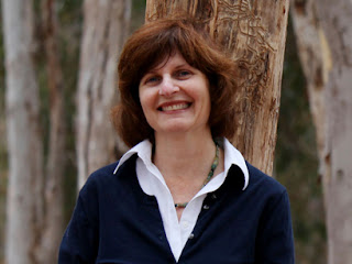 Media dis&dat: Sign language researcher Carol Padden wins MacArthur ...