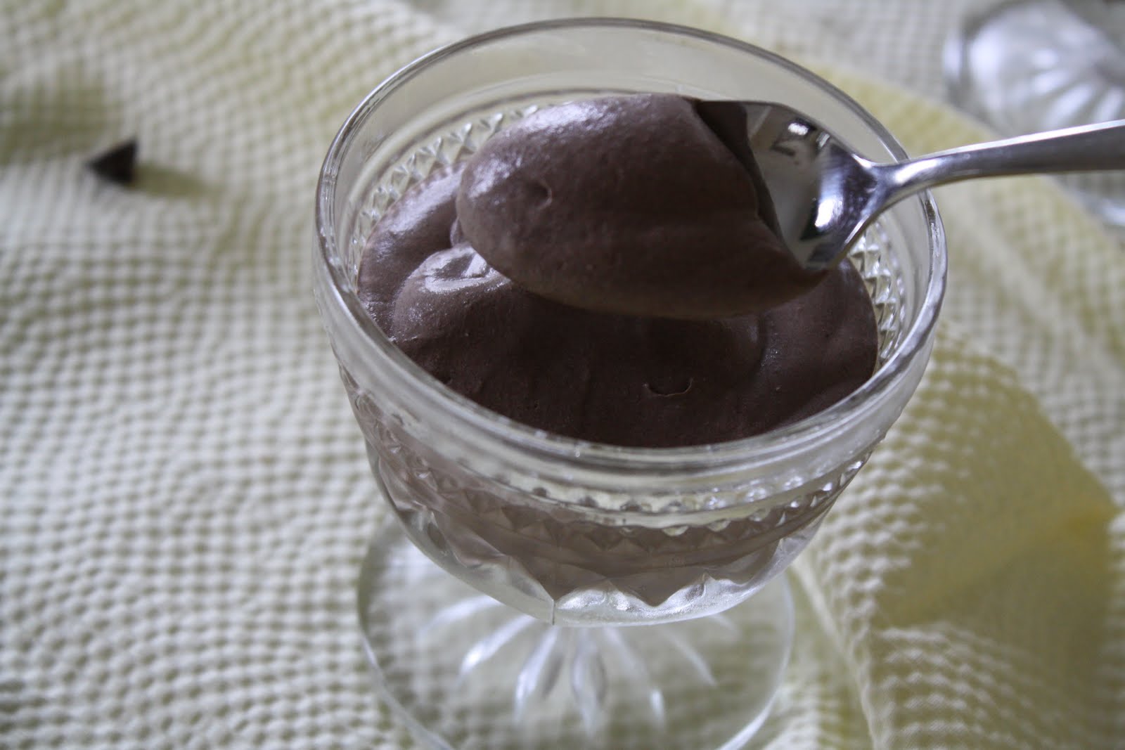 Versatile Vegetarian Kitchen: Dark Chocolate Mousse