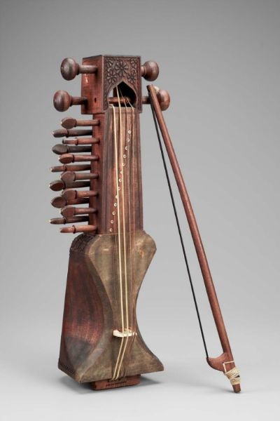HarmoNYom "A Voice for Indian Classical Music": About! Sarangi