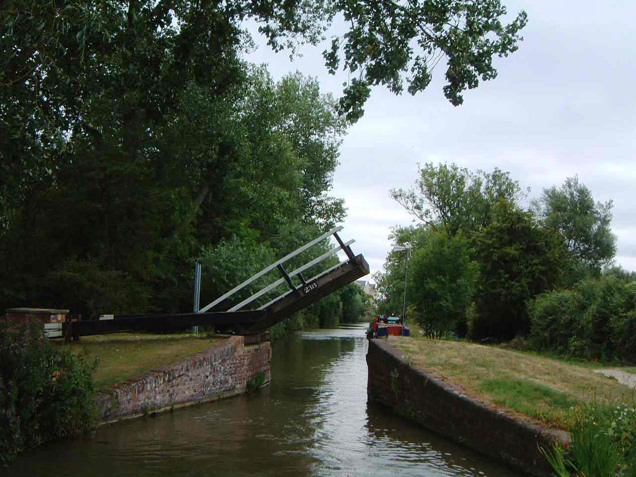 Hallmark: here we go: Day six: Abingdon to Oxford and on to Thrupp