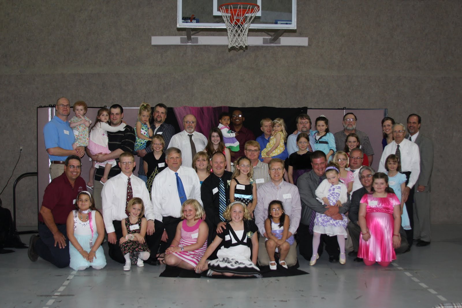 Kids of Faith: Pictures from Dadddy Daughter Dinner!