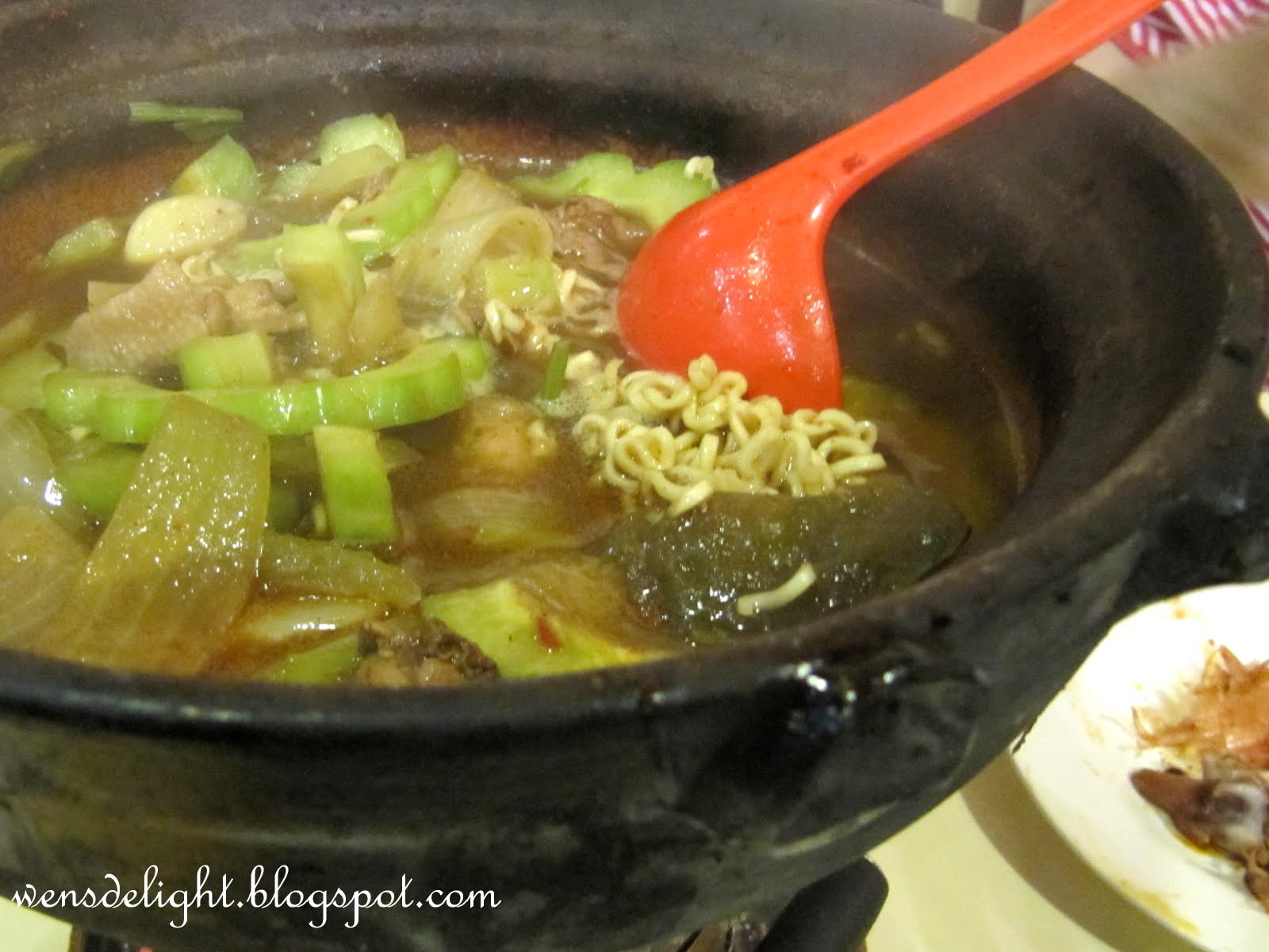 Wen's Delight: Chicken Hotpot - Revisited