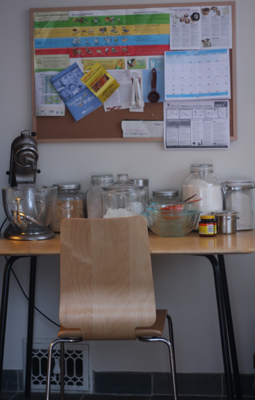 My Cousins Kitchen: BAKING STATION!!!