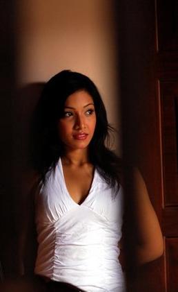 Sri Lankan Actress Model: Srilankan Actress Nehara Peris