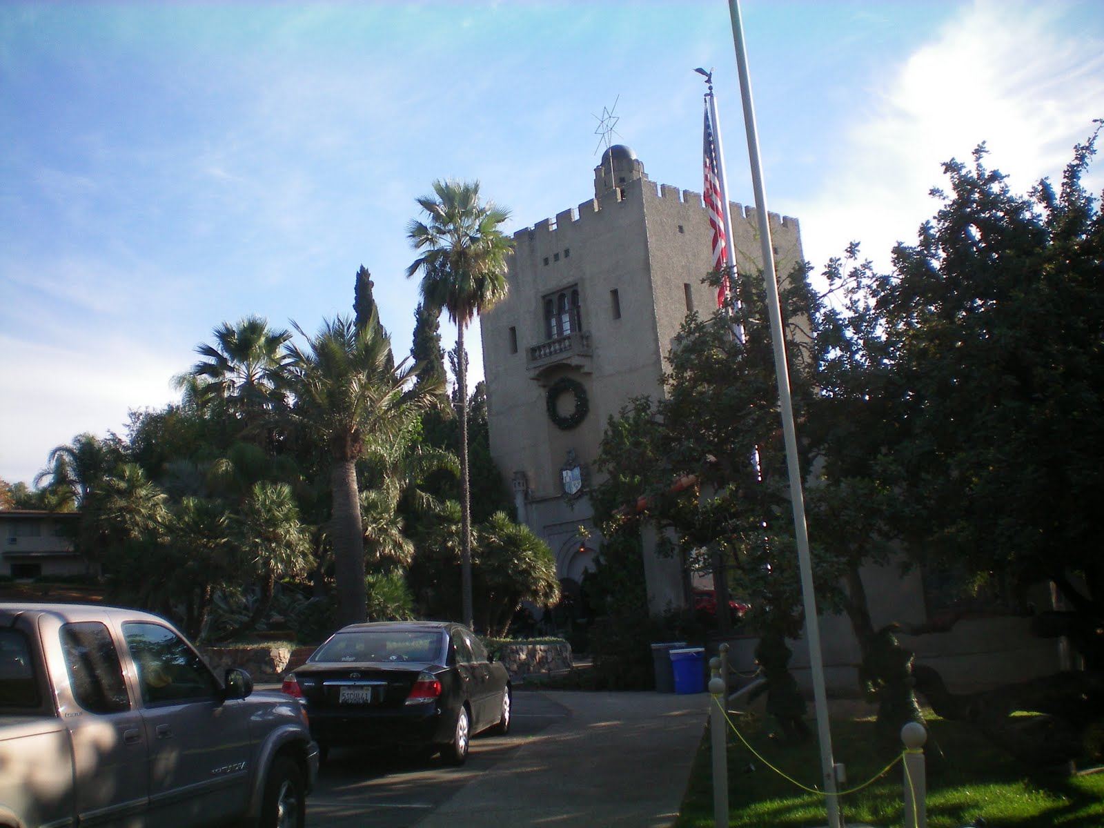 So Cal Harpist.com: Benidict Castle Riverside 11-27-2009
