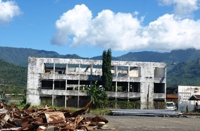 How to win friends and influence people...: The Autonomous Region of ...