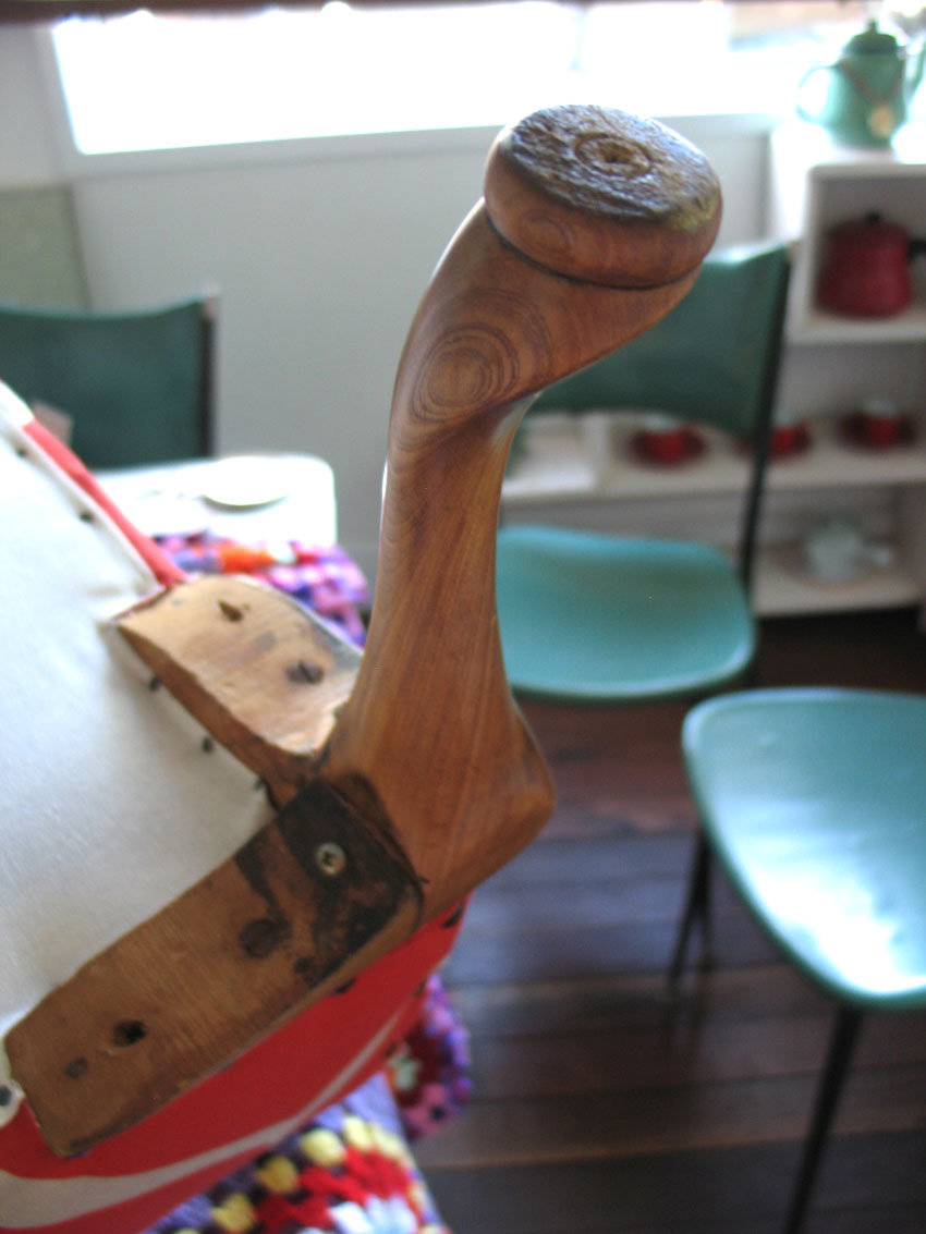 flourish and blume: From lumpy-bottom to love-chair