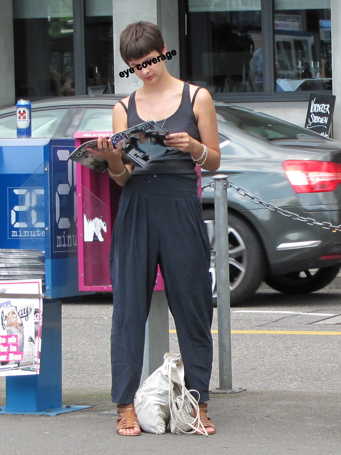 98 Red Balloons: Zurich Street Fashion