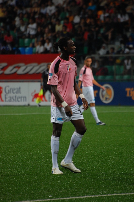 Asian Football Pictures: Frederic Mendy (Etoile)