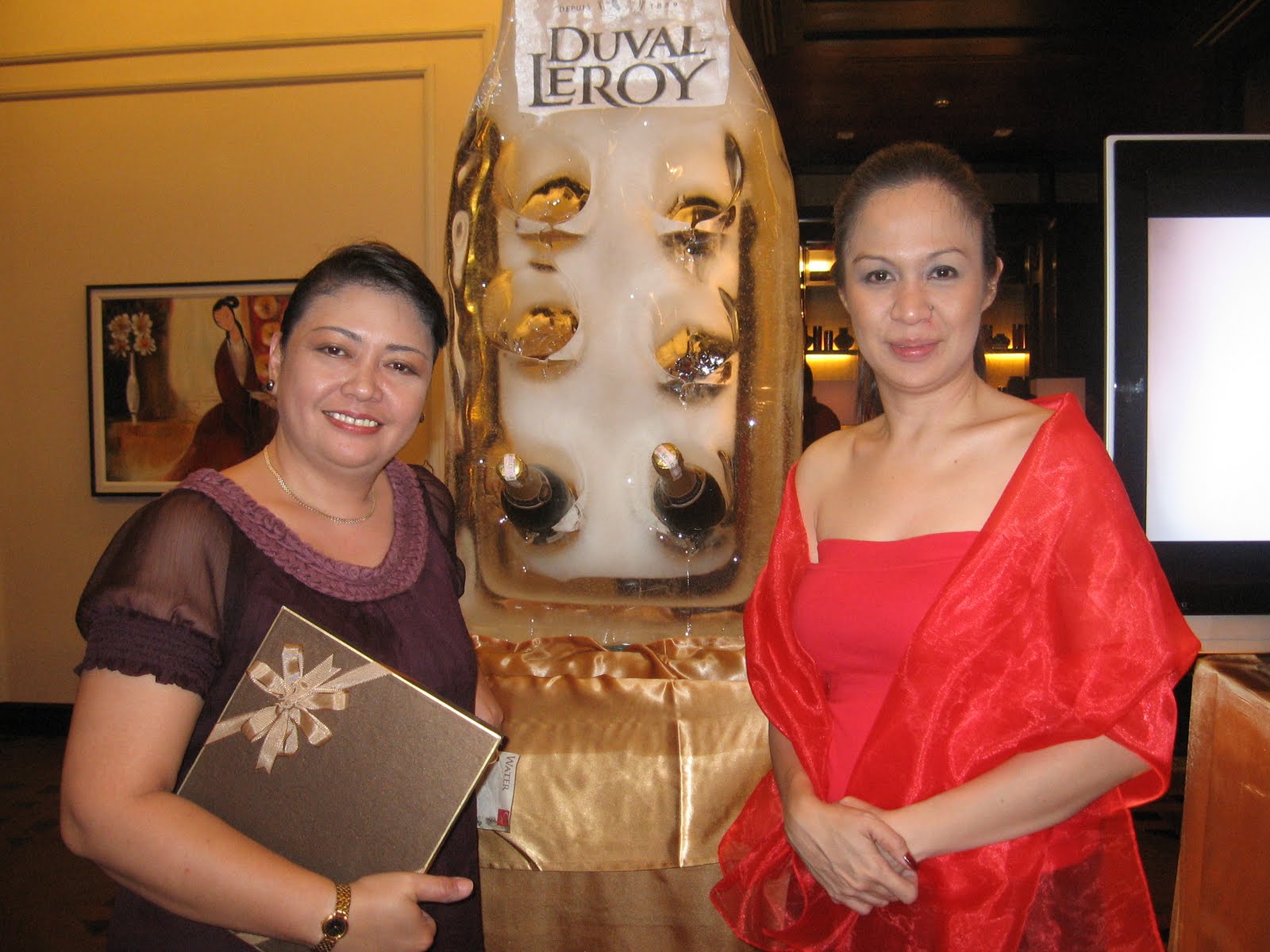 THE CORNER depot: 05/03/10