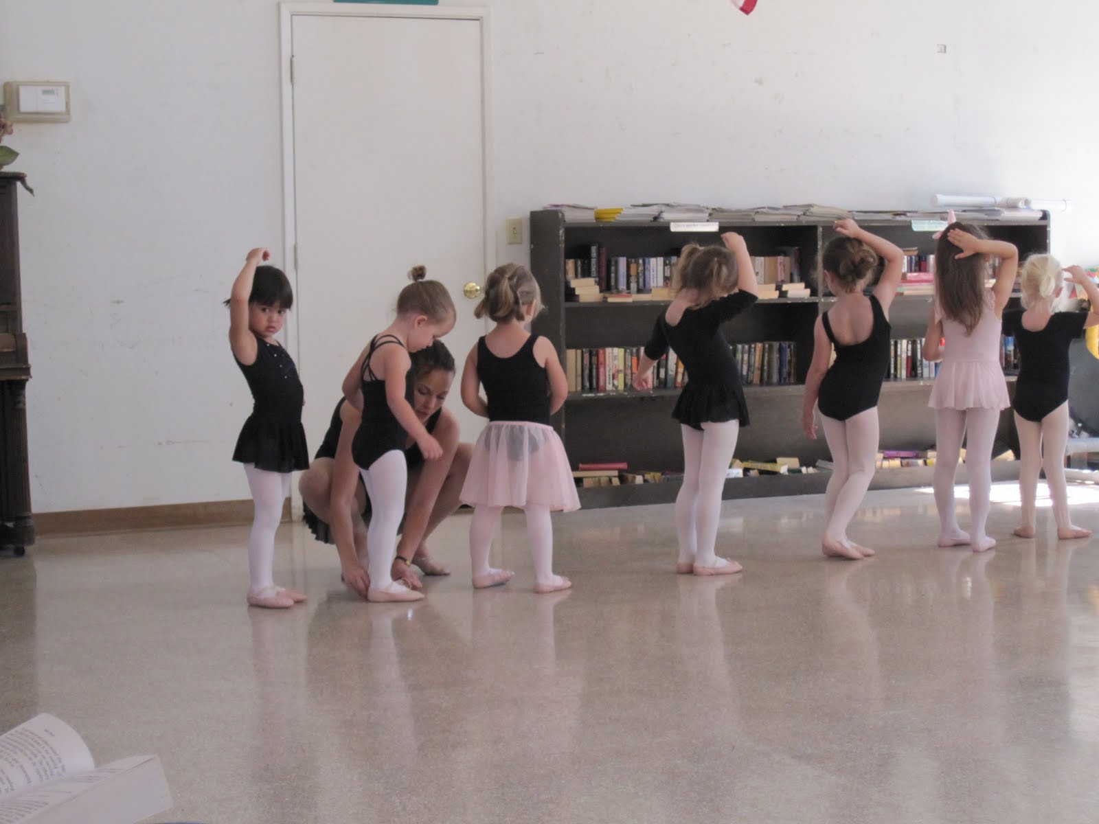 Enjoying Life With 4 Kids: 1st Ballet Class