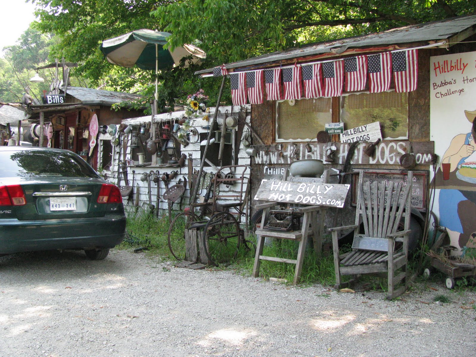 Triple D's Roadtrip: Lunch at Hillbilly Hot Dog