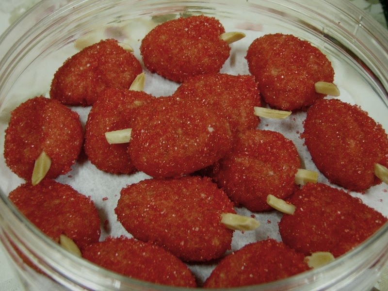 My Kitchen Diary: BISKUT STRAWBERRY