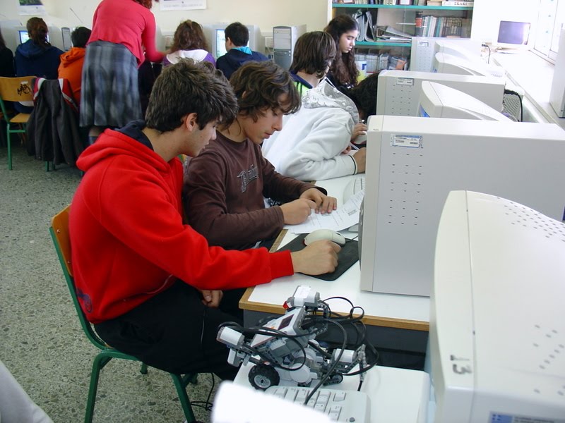 3ο ΓΥΜΝΑΣΙΟ ΓΛΥΦΑΔΑΣ
