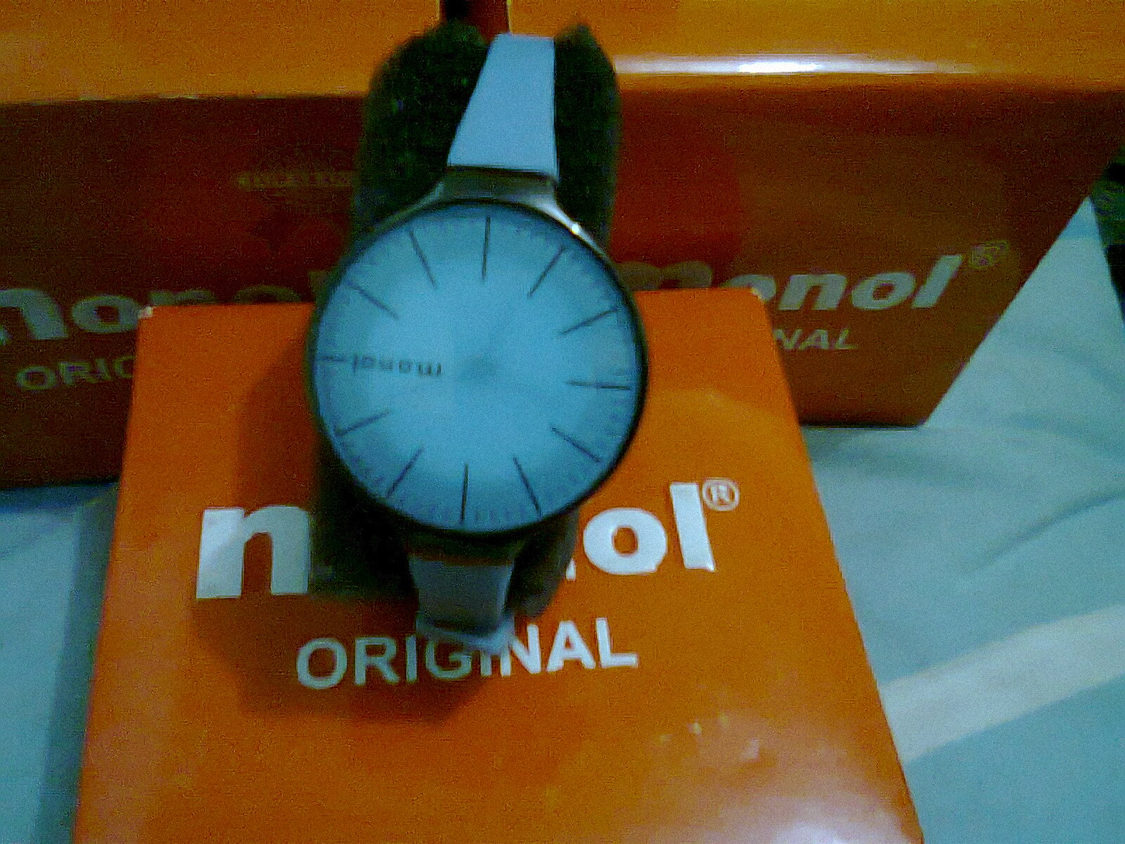 Dijual Jam Tangan Monol, Harga Hanya Rp35 Ribu