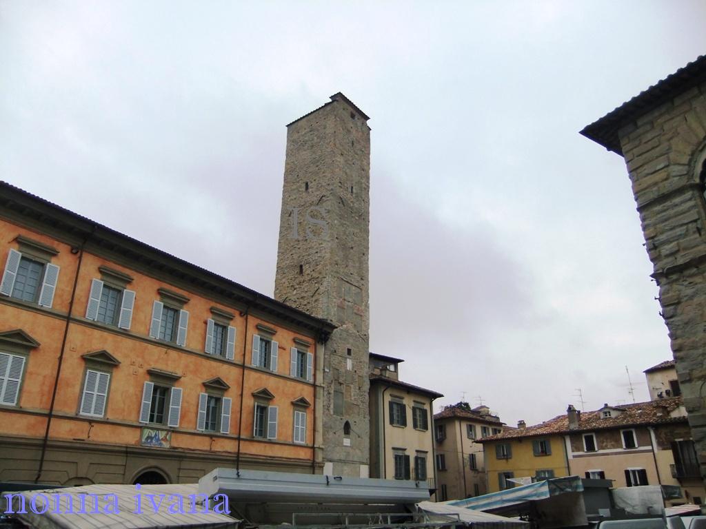 CITTA' di CASTELLO /Perugia ...palazzi, vie, piazze....PARTE 3.