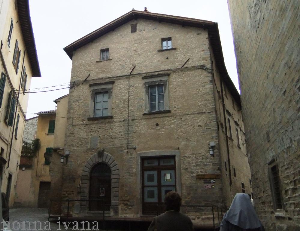 CITTA' di CASTELLO /Perugia ...palazzi, vie, piazze....PARTE 3.