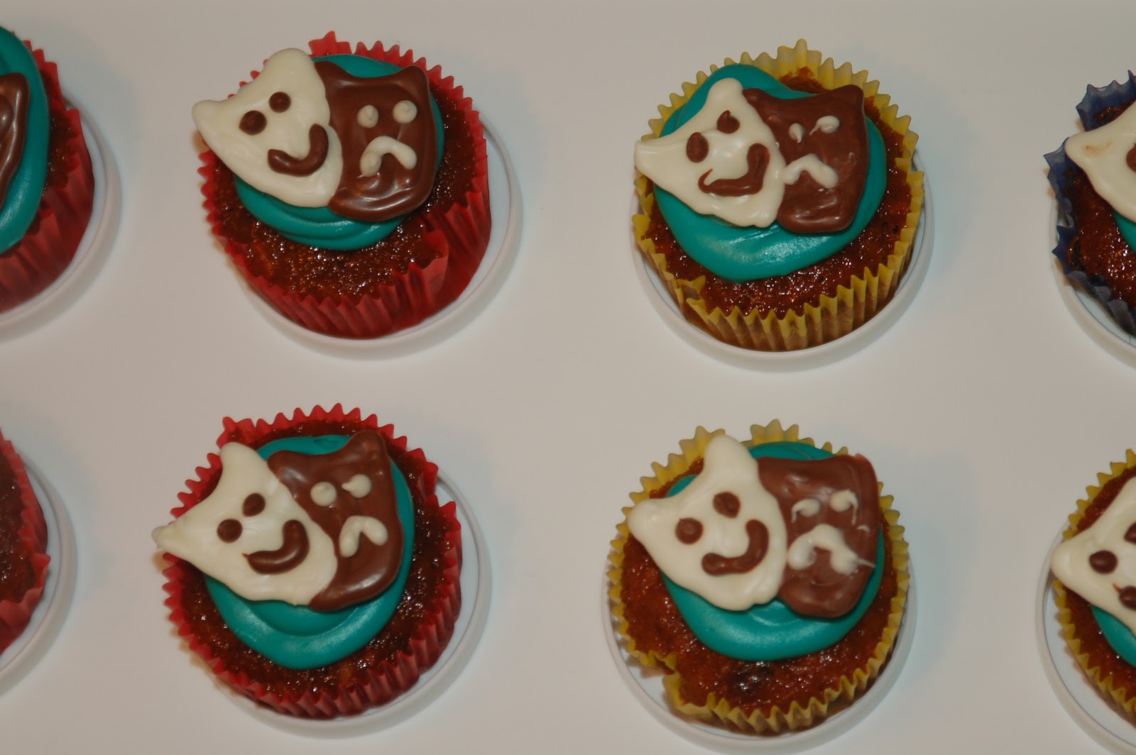 The Cakery: Drama Mask Cupcakes