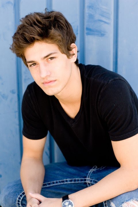 Team V Factory: New Asher Photos!