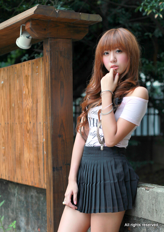 黑澀會美眉 洪詩 Angel Hong | 妙極娛樂