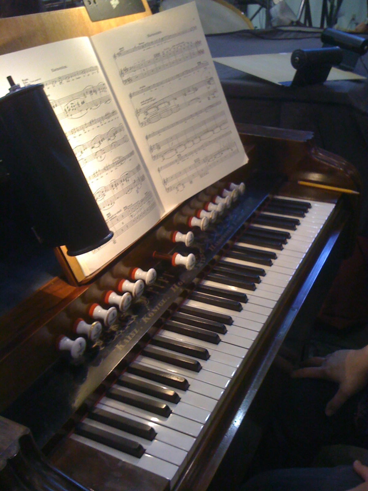 Seattle Opera Blog The Harmonious Harmonium seattle-opera-blog-the-harmonious-harmonium