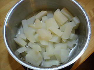 Pureed Turnips with Horseradish Cream