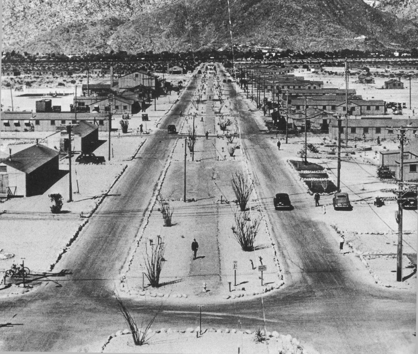 PALM SPRINGS ARCHITECTURE: Endangered Building No. 7: WWII Barracks