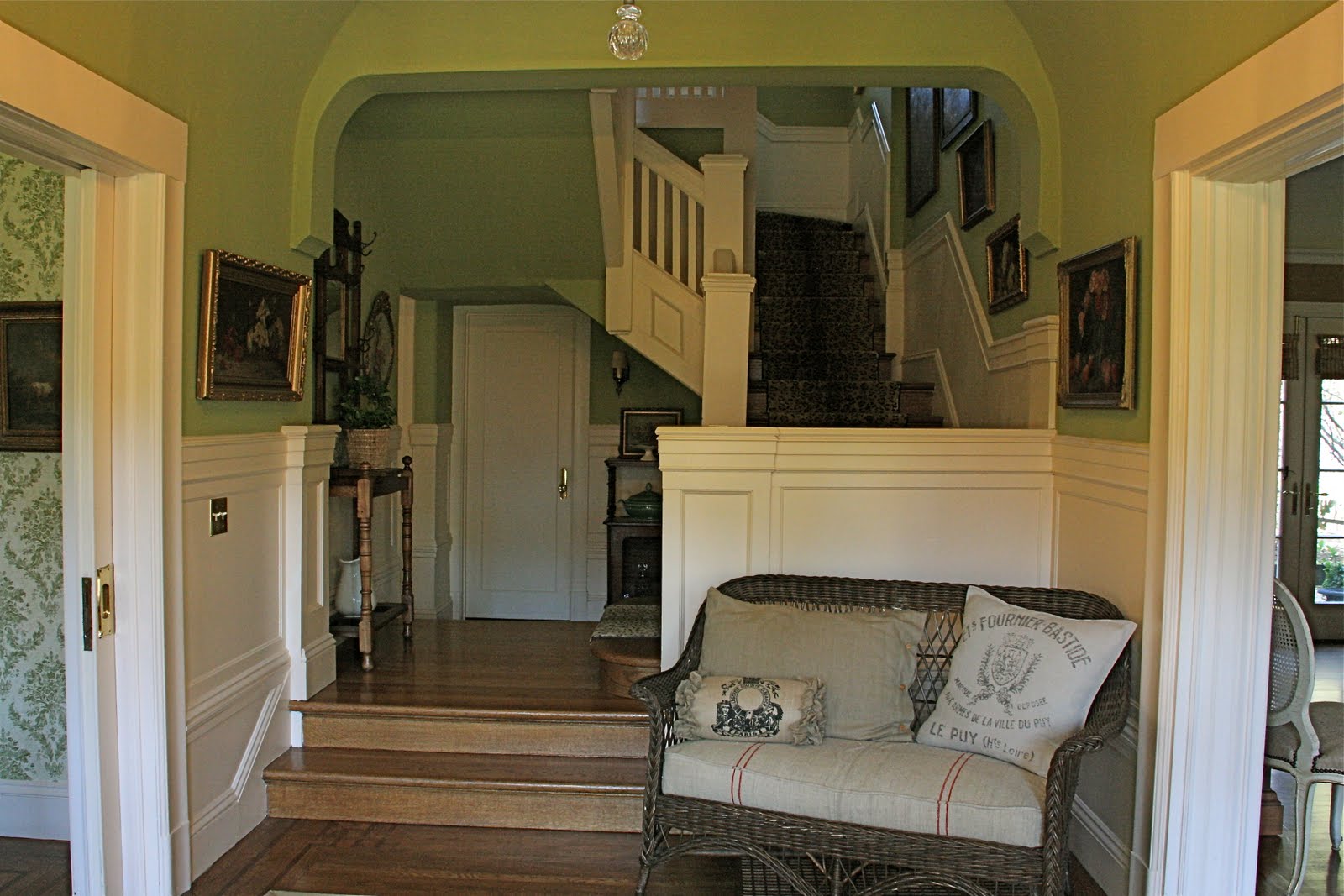 vignette design: Decorating with Green