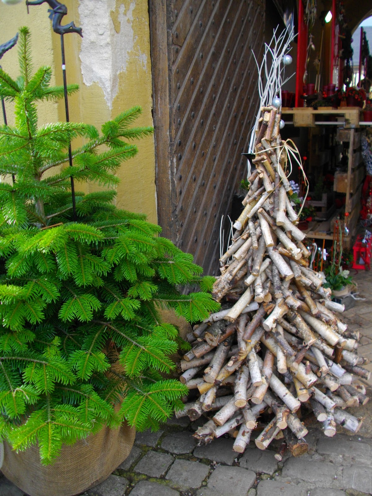 Photos from 2010 Christmas decorations expo - Sanem Castle (part 2 ...