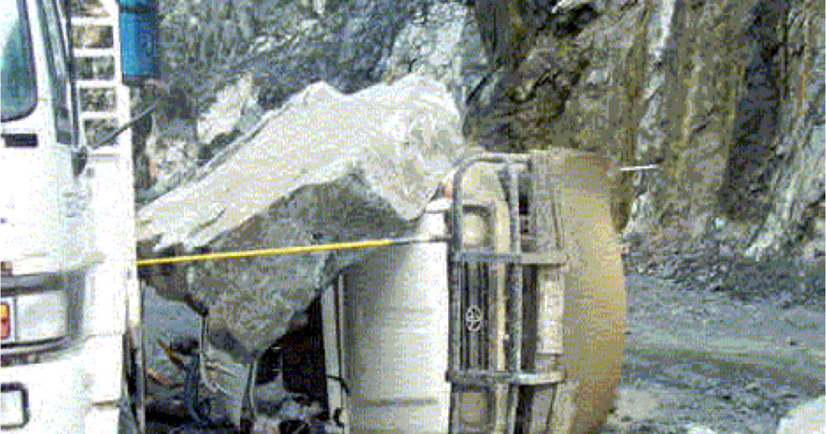 Mining Mayhem: Highwall collapse onto light vehicle