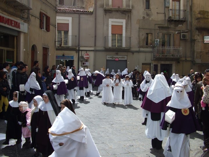 LA SETTIMANA SANTA A ENNA: MERCOLEDI' SANTO - Adorazione delle ...