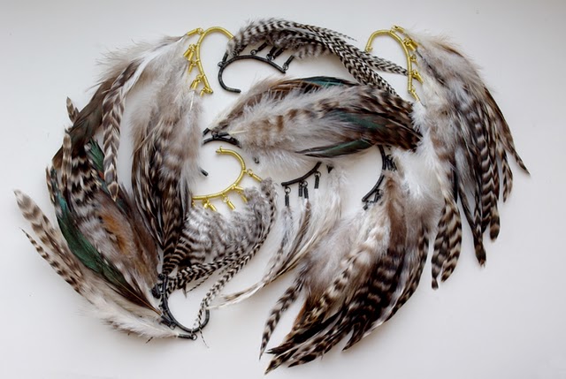 FASHION HOUSE: FEATHERS ATTACK